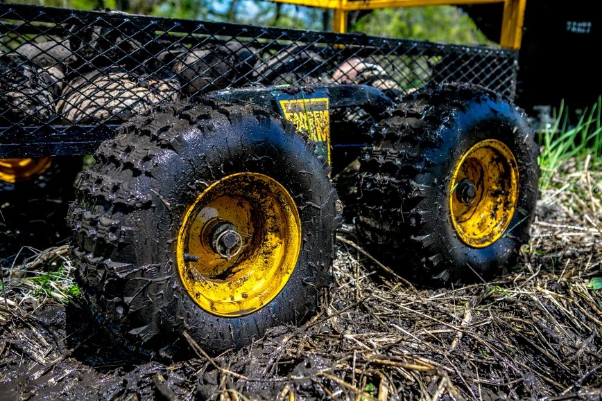 Polar Trailers and Carts